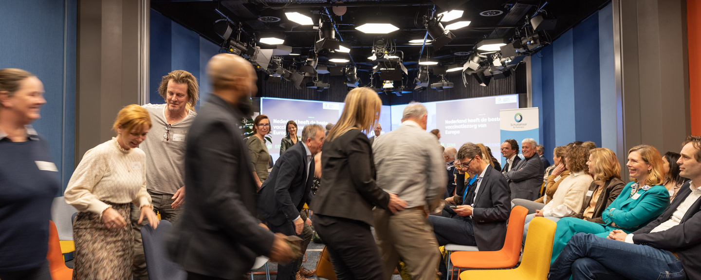 Discussing the bottlenecks and opportunities of the Dutch vaccinations ...